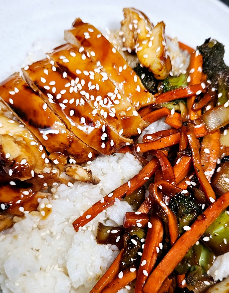 KBBQ Chicken Rice Bowls - Homemade on a Weeknight